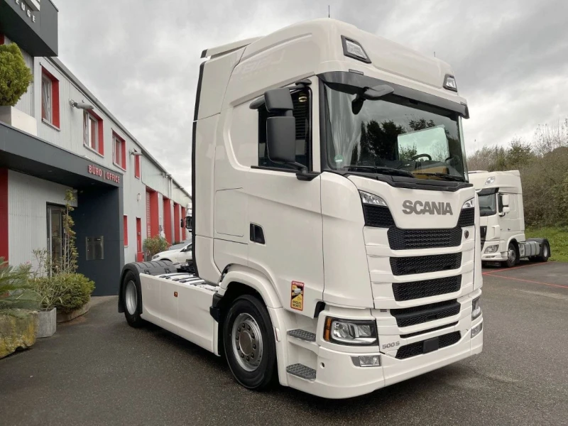 Scania S 500 SUPER - Retarder* Standklima* Leder* 2 Tanks* в Камиони в ...