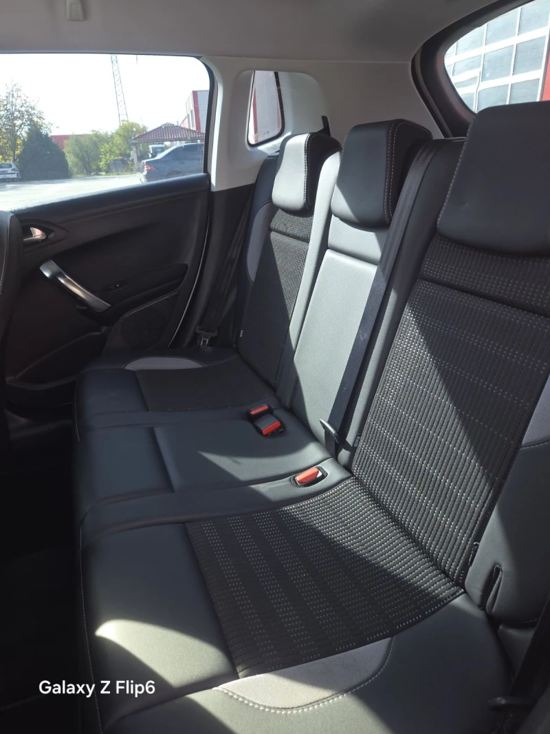 Peugeot 2008 Peugeot 2008 1.2i PURETECH ALLURE в Автомобили и джипове в ...